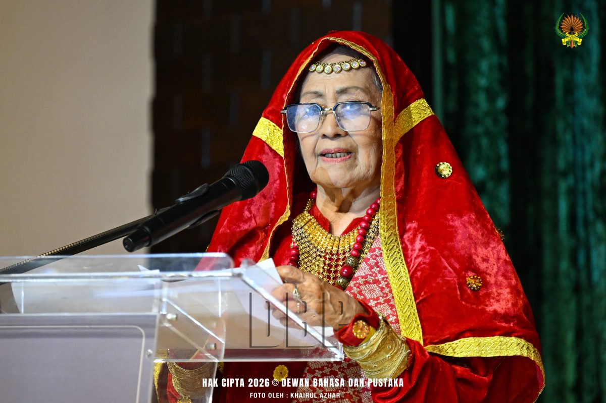 YB Senator Datuk Seri Dr. Awang Sariyan Usul Anugerah Tokoh Perfileman ...
